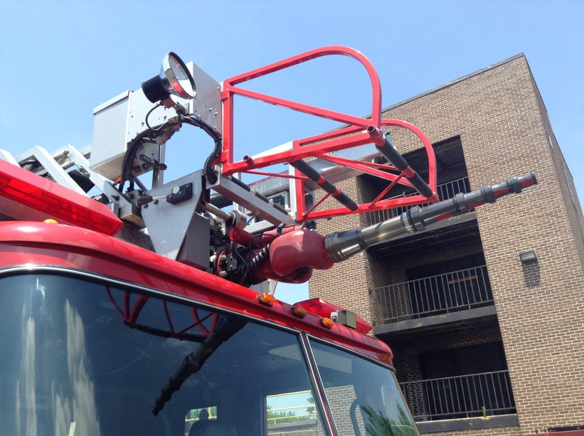 2004 Pierce Ladder Truck #71668 – FTR – Fire Truck Resource