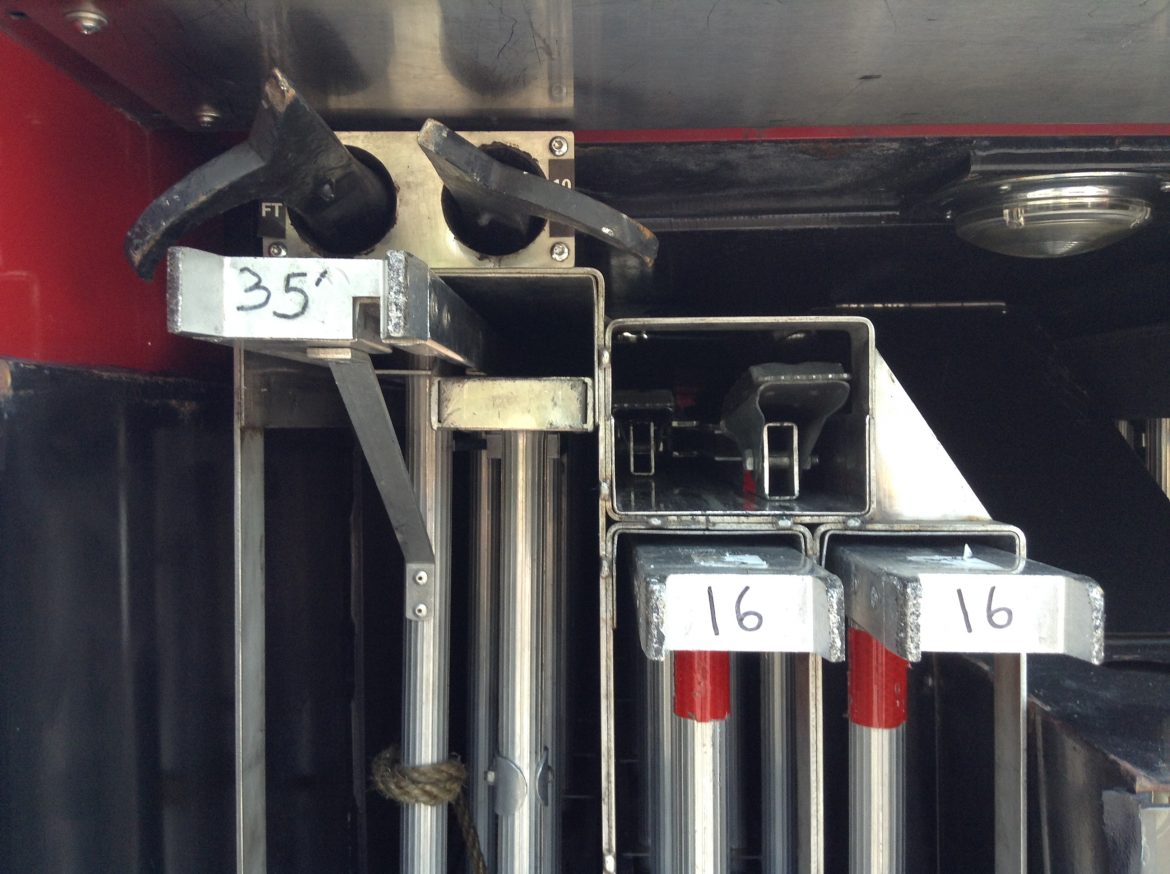 2004 Pierce Ladder Truck #71668 – FTR – Fire Truck Resource