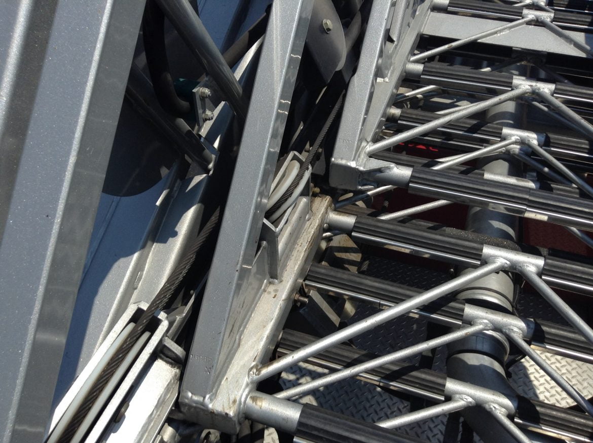 2004 Pierce Ladder Truck #71668 – FTR – Fire Truck Resource