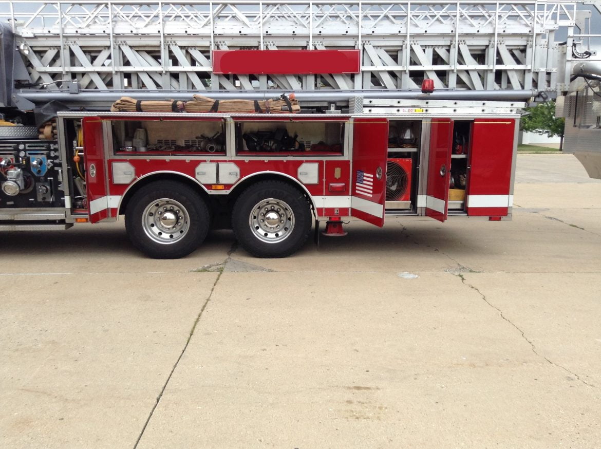 2000 Sutphen 100’Platform #716106 – FTR – Fire Truck Resource