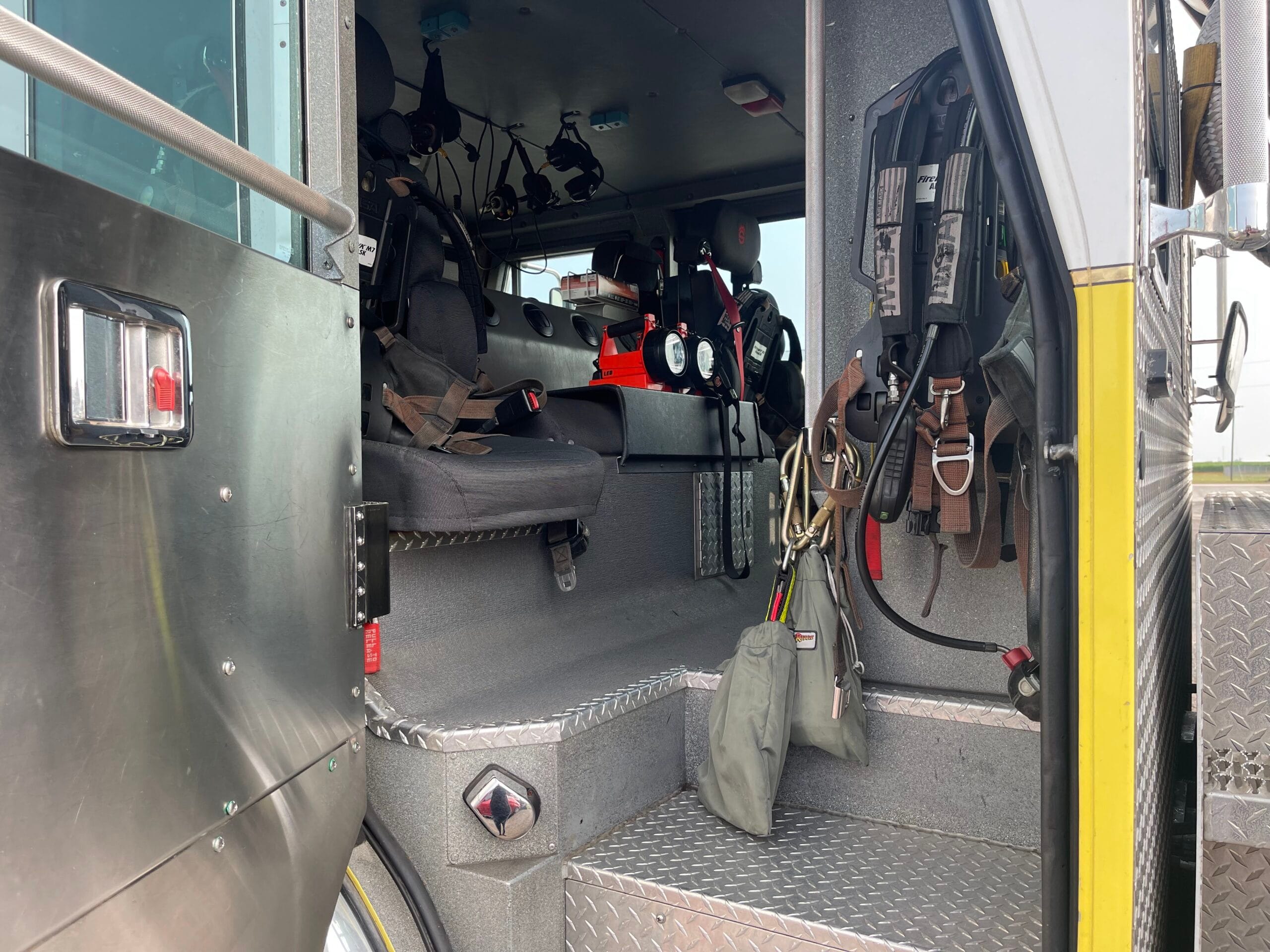 2004 Sutphen 110′ Platform #716296 – FTR – Fire Truck Resource